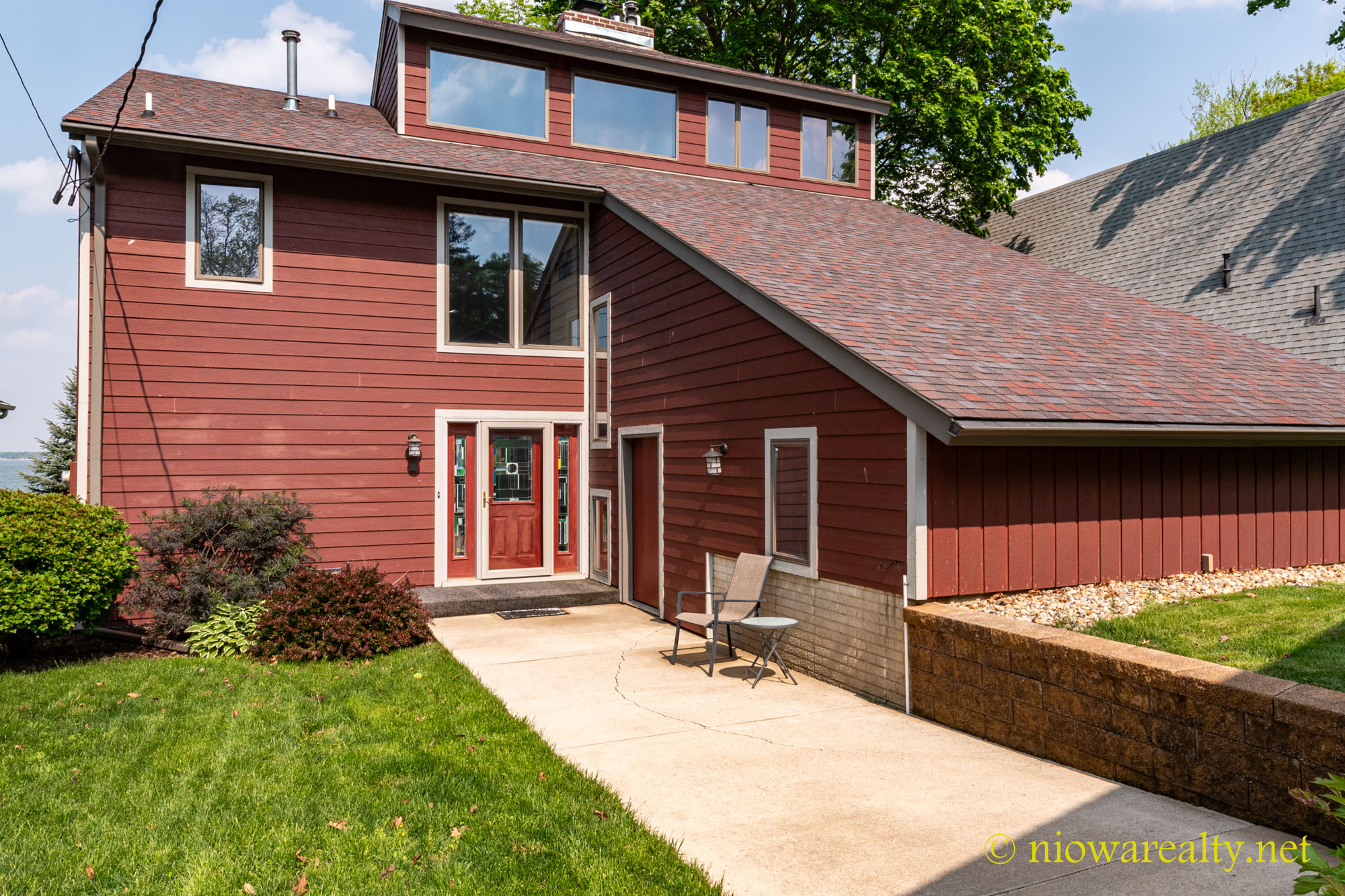 5256 Lakeview Drive, In Clear Lake, Iowa - Holtz Realty